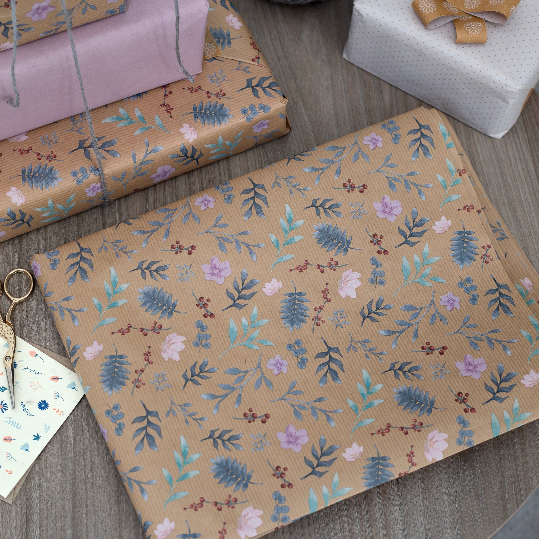 4m of Forest Flowers Kraft Wrapping Paper (690mm wide) – Cascayde
